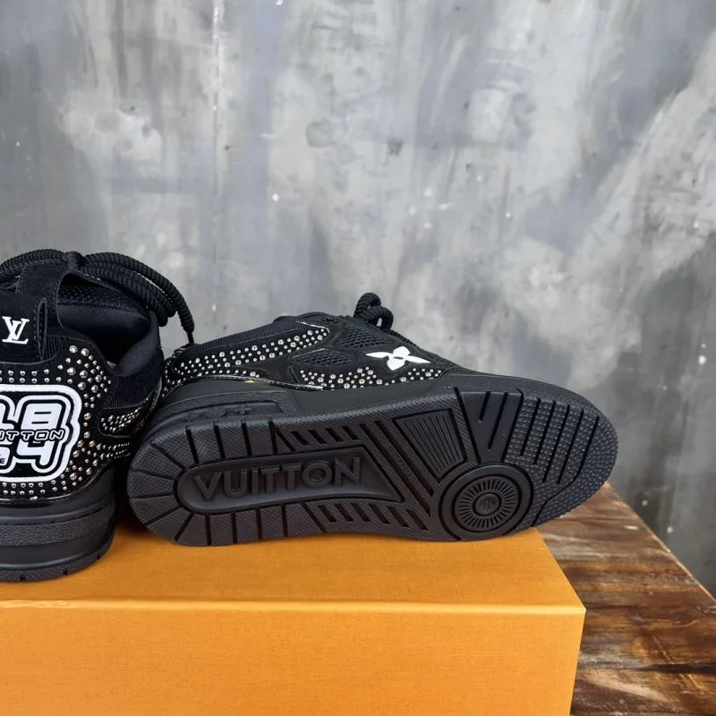 Economical Louis Vuitton Trainer Sneaker