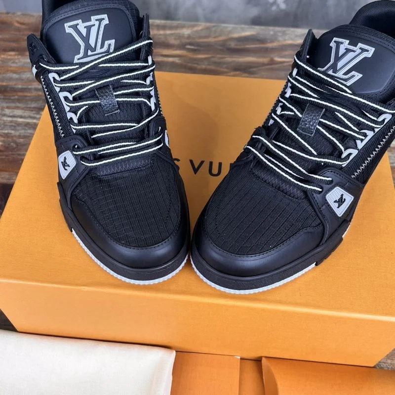 Mirror quality Louis Vuitton Trainer Sneaker