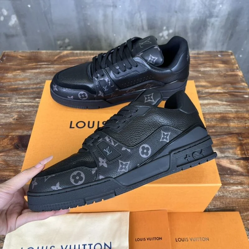 Real Louis Vuitton Trainer Sneaker