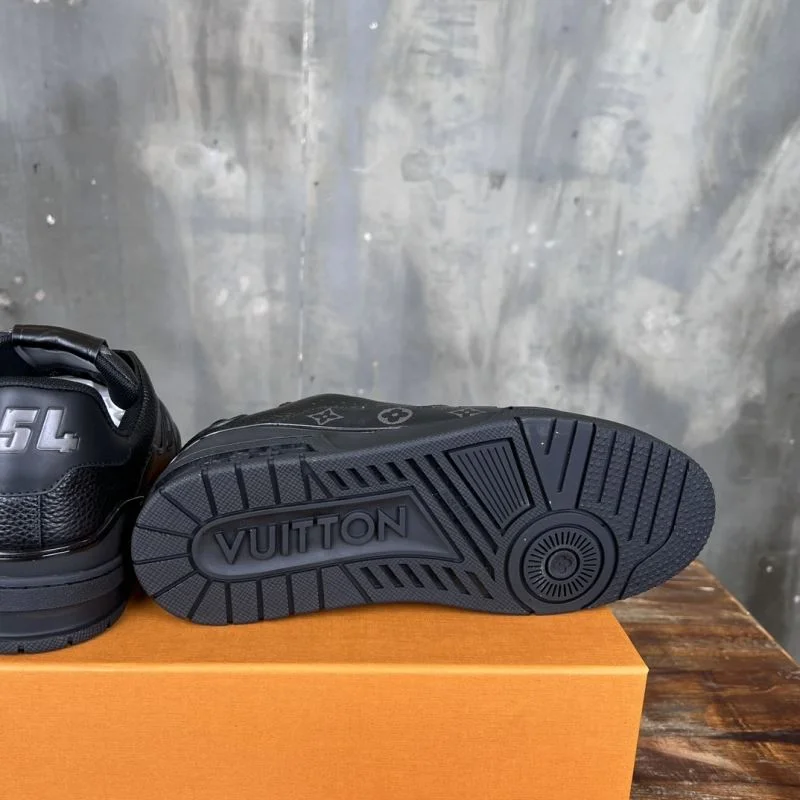 Real Louis Vuitton Trainer Sneaker