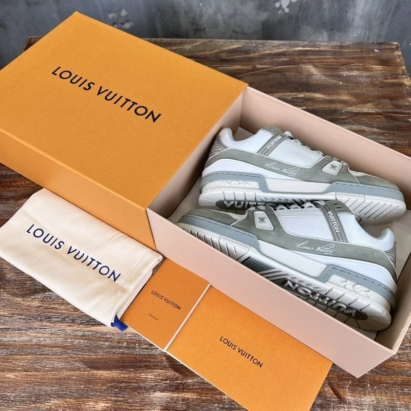 Authentic Louis Vuitton Trainer Sneaker