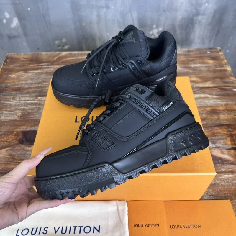 Bargain Louis Vuitton Trainer Sneaker