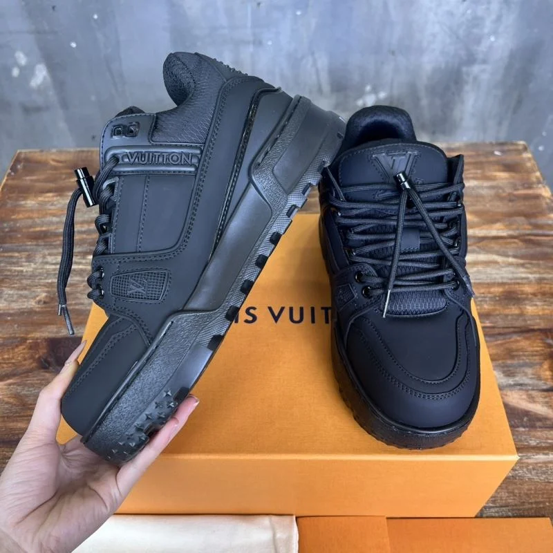 Bargain Louis Vuitton Trainer Sneaker