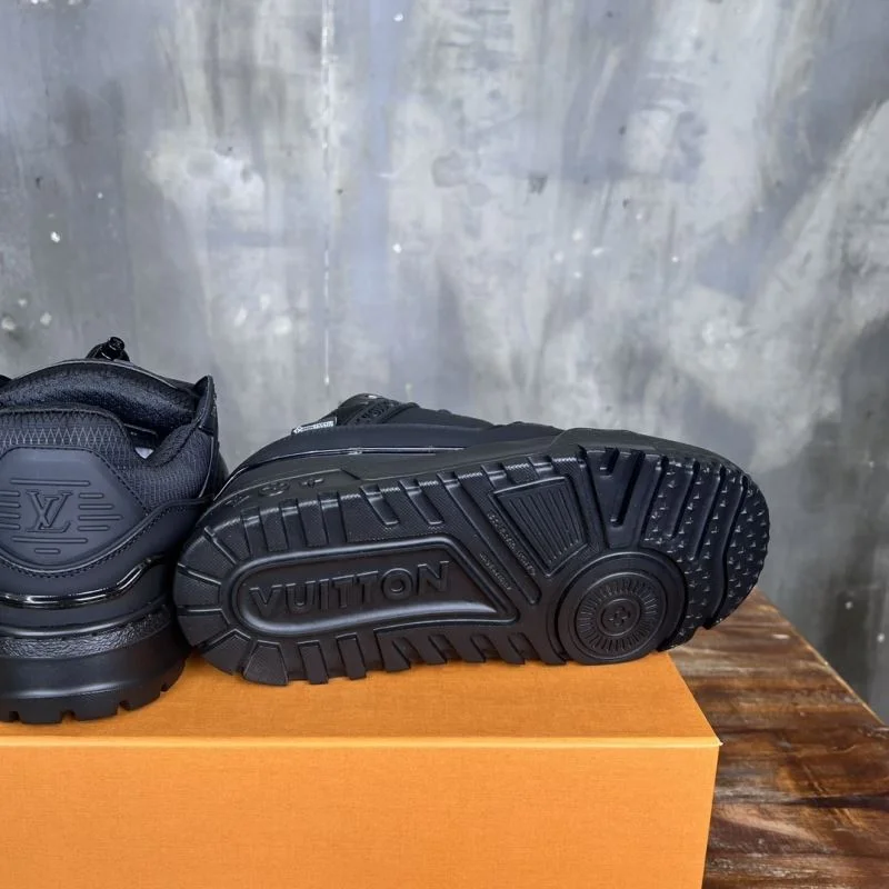 Bargain Louis Vuitton Trainer Sneaker