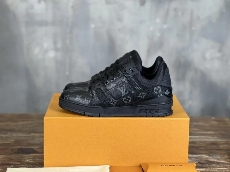 Louis Vuitton Trainer Sneaker