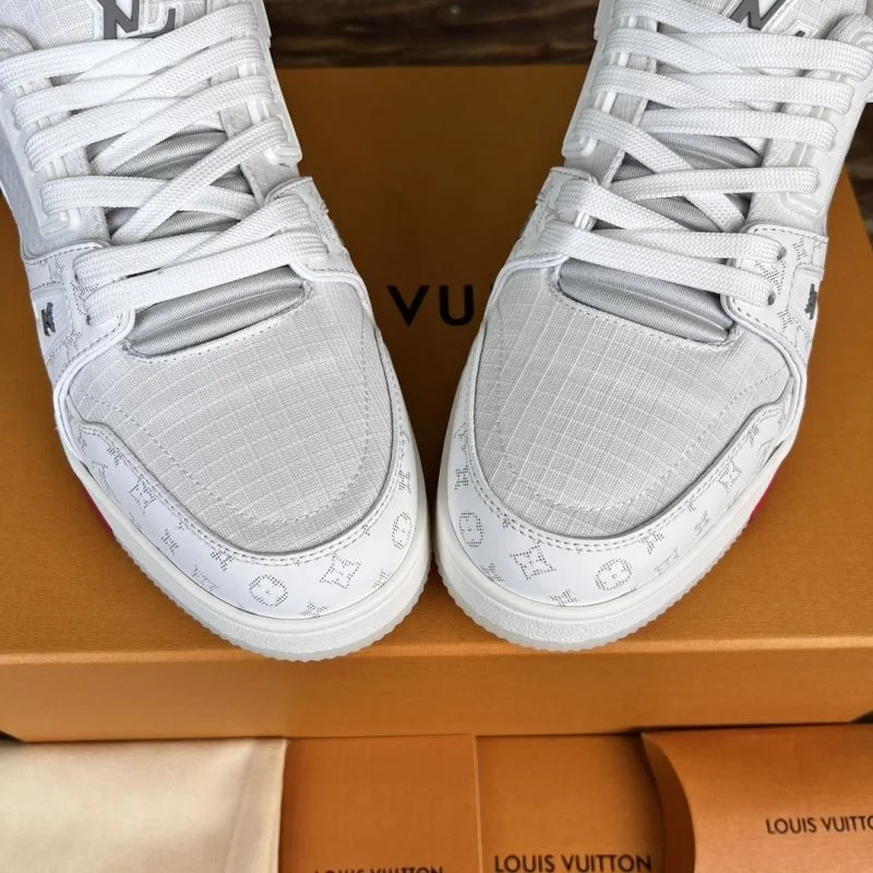 Authentic Louis Vuitton Trainer Sneaker