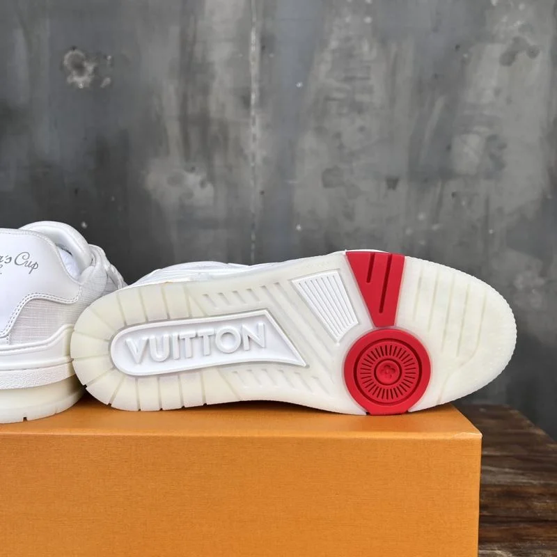 Authentic Louis Vuitton Trainer Sneaker