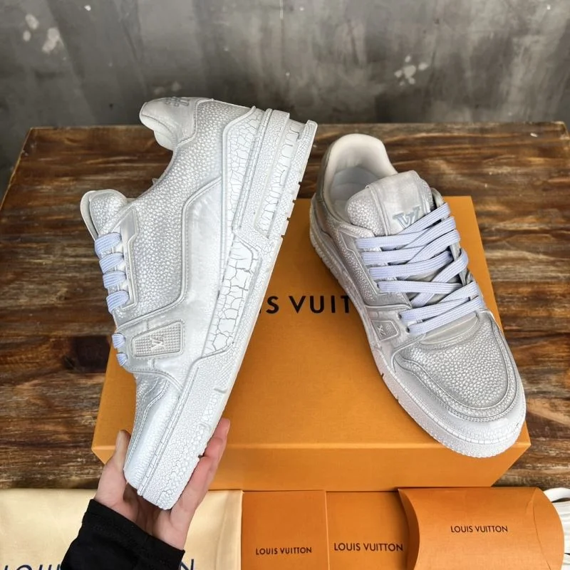 Bargain Louis Vuitton Trainer Sneaker