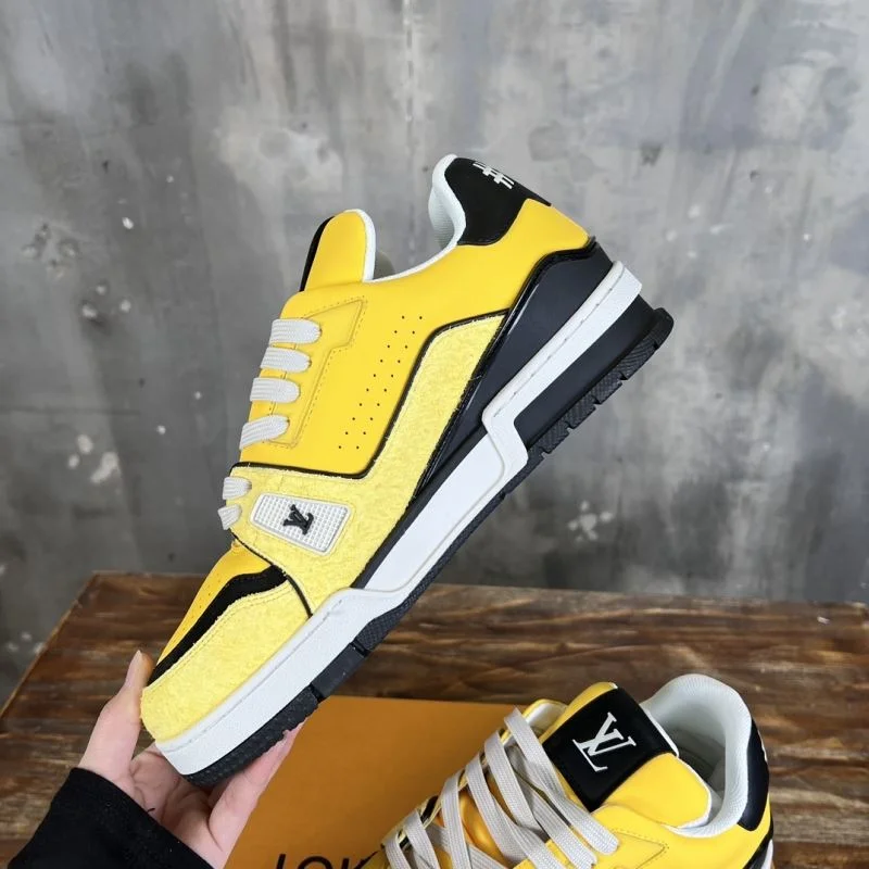 Economical Louis Vuitton Trainer Sneaker
