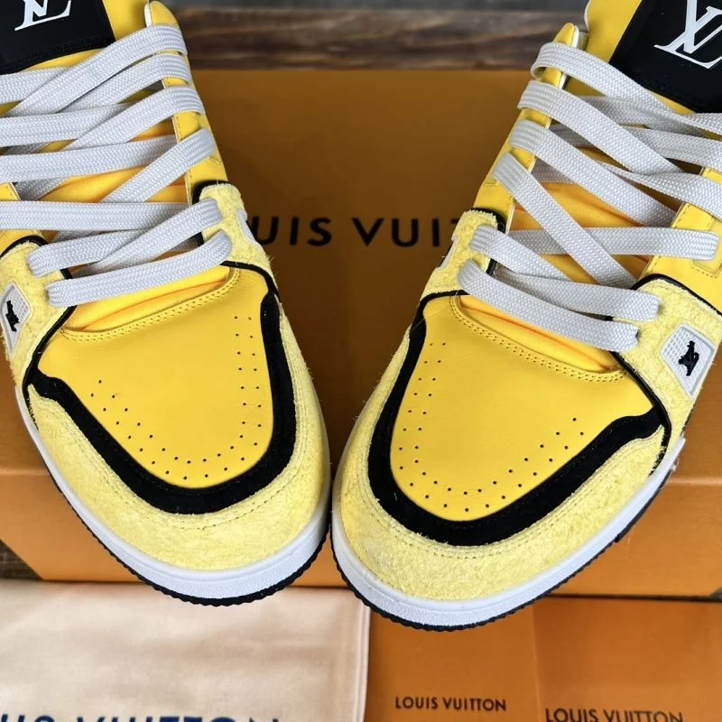 Economical Louis Vuitton Trainer Sneaker