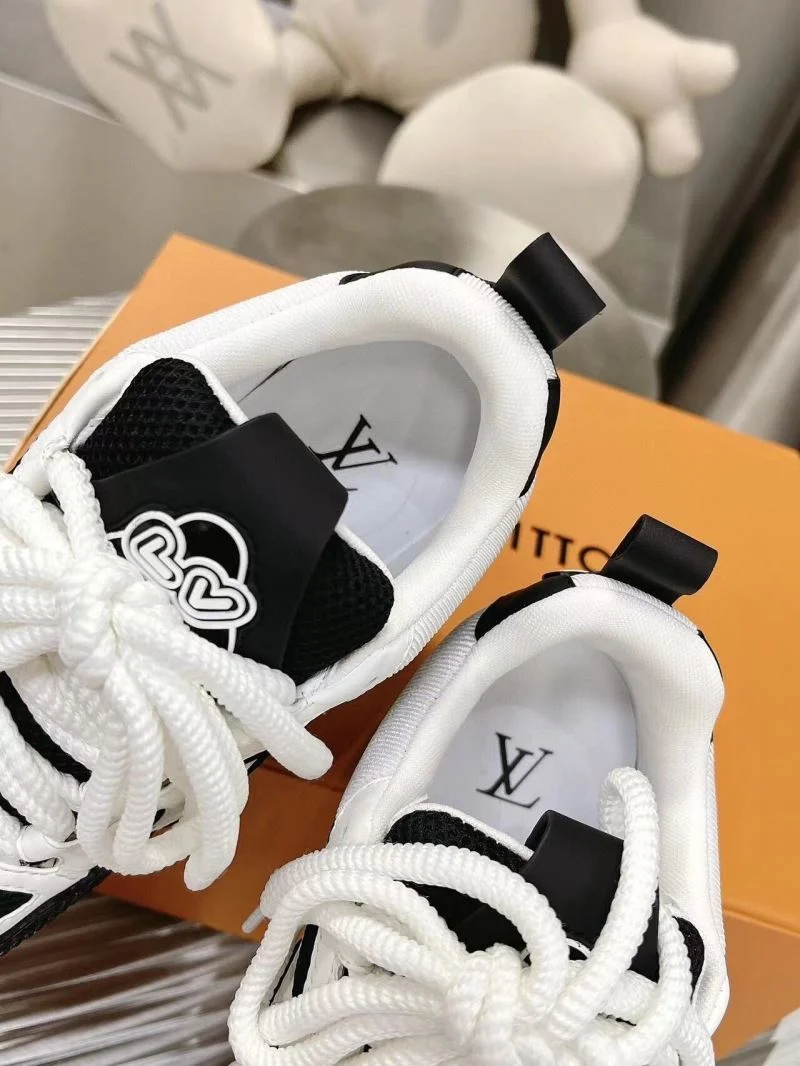 1:1 copy Louis Vuitton Trainer Sneaker