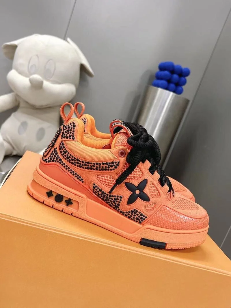 Exact replica Louis Vuitton Trainer Sneaker
