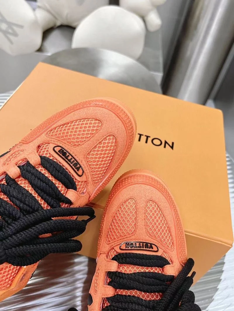 Exact replica Louis Vuitton Trainer Sneaker