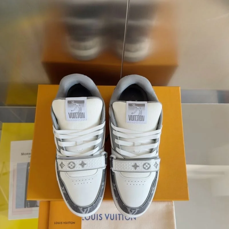 Reasonably priced Louis Vuitton Trainer Sneaker