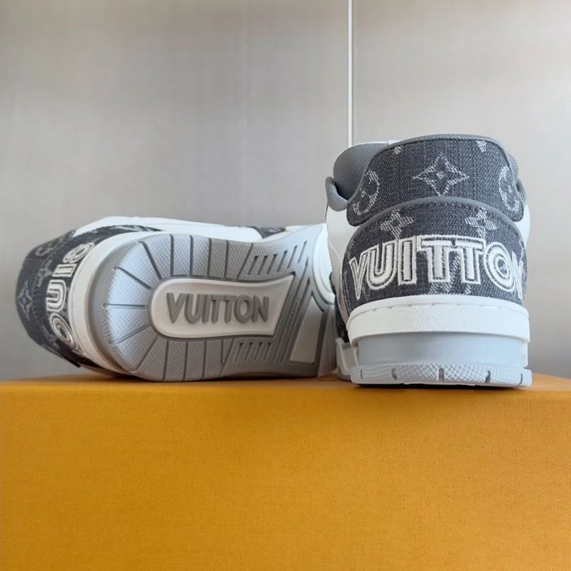 Reasonably priced Louis Vuitton Trainer Sneaker
