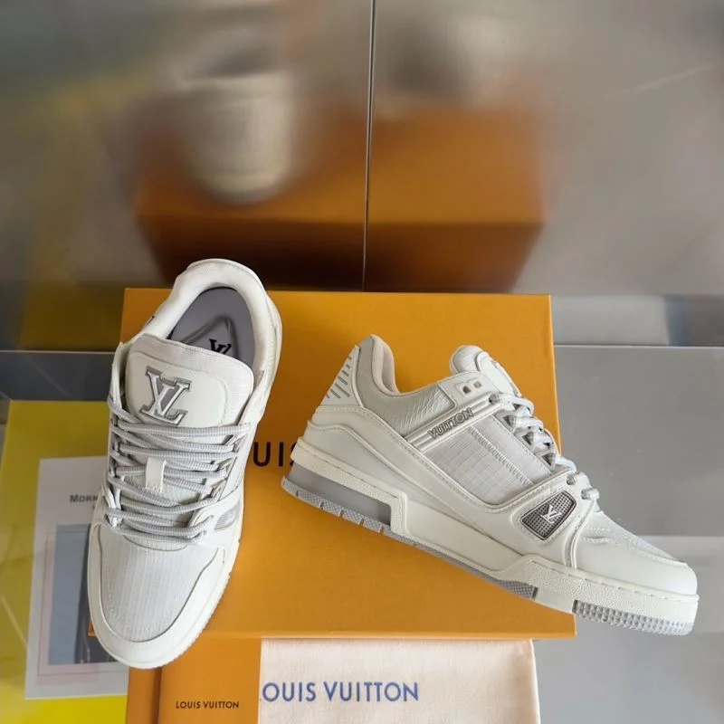 Exact replica Louis Vuitton Trainer Sneaker