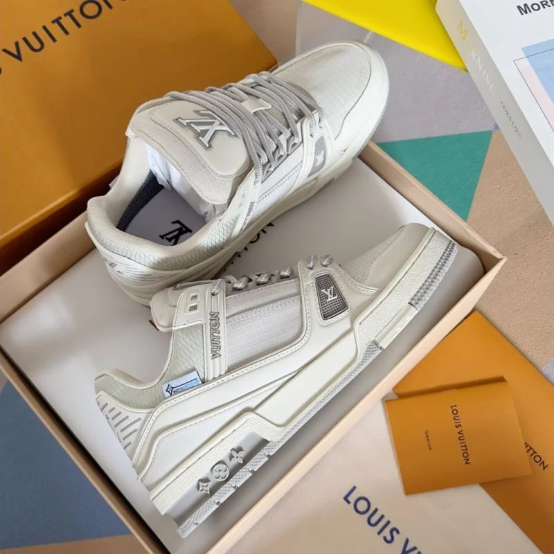 Exact replica Louis Vuitton Trainer Sneaker