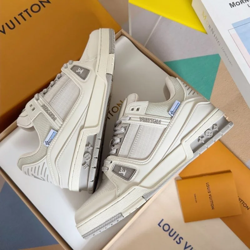 Exact replica Louis Vuitton Trainer Sneaker