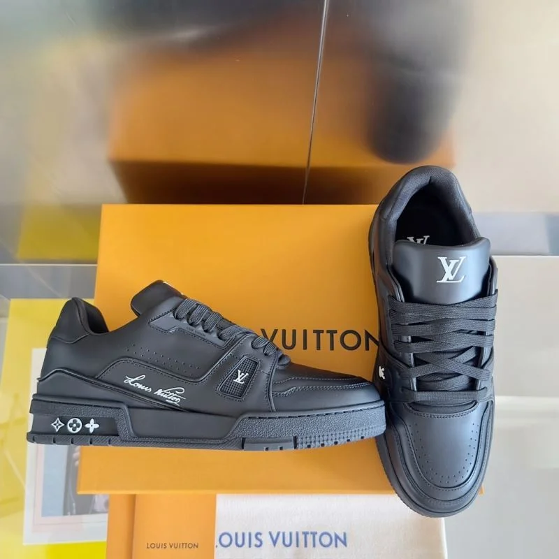 Economical Louis Vuitton Trainer Sneaker
