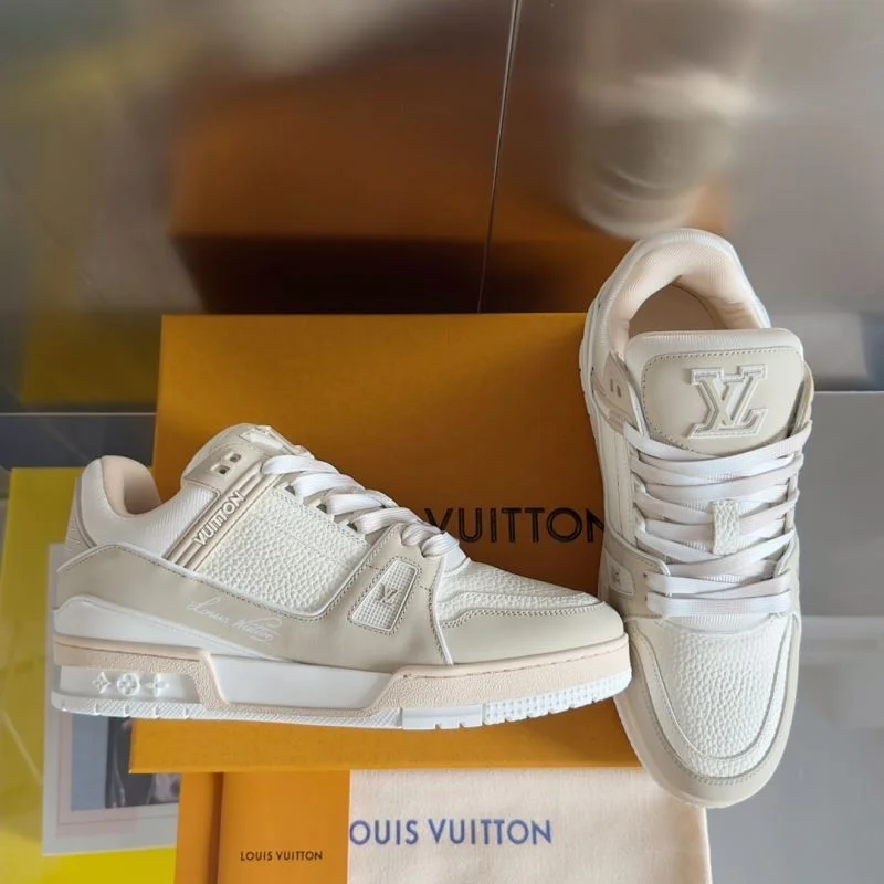 Bargain Louis Vuitton Trainer Sneaker