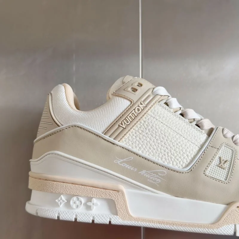 Bargain Louis Vuitton Trainer Sneaker