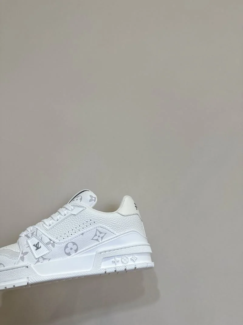 Economical Louis Vuitton Trainer Sneaker