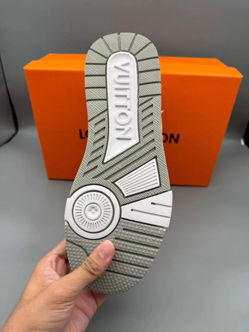 Official Louis Vuitton Trainer Sneaker
