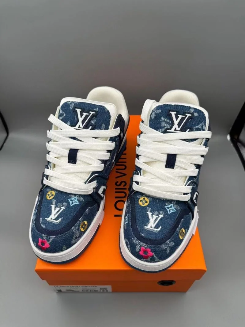 Authentic Louis Vuitton Trainer Sneaker