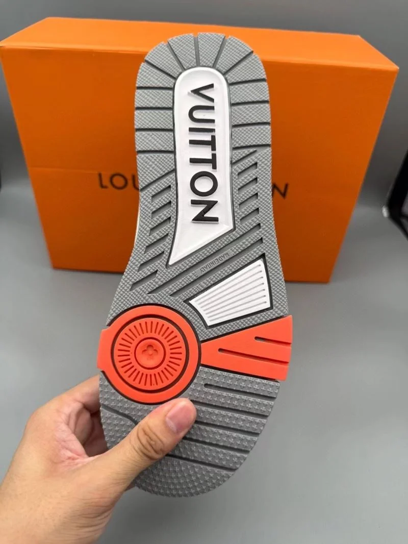Authentic Louis Vuitton Trainer Sneaker