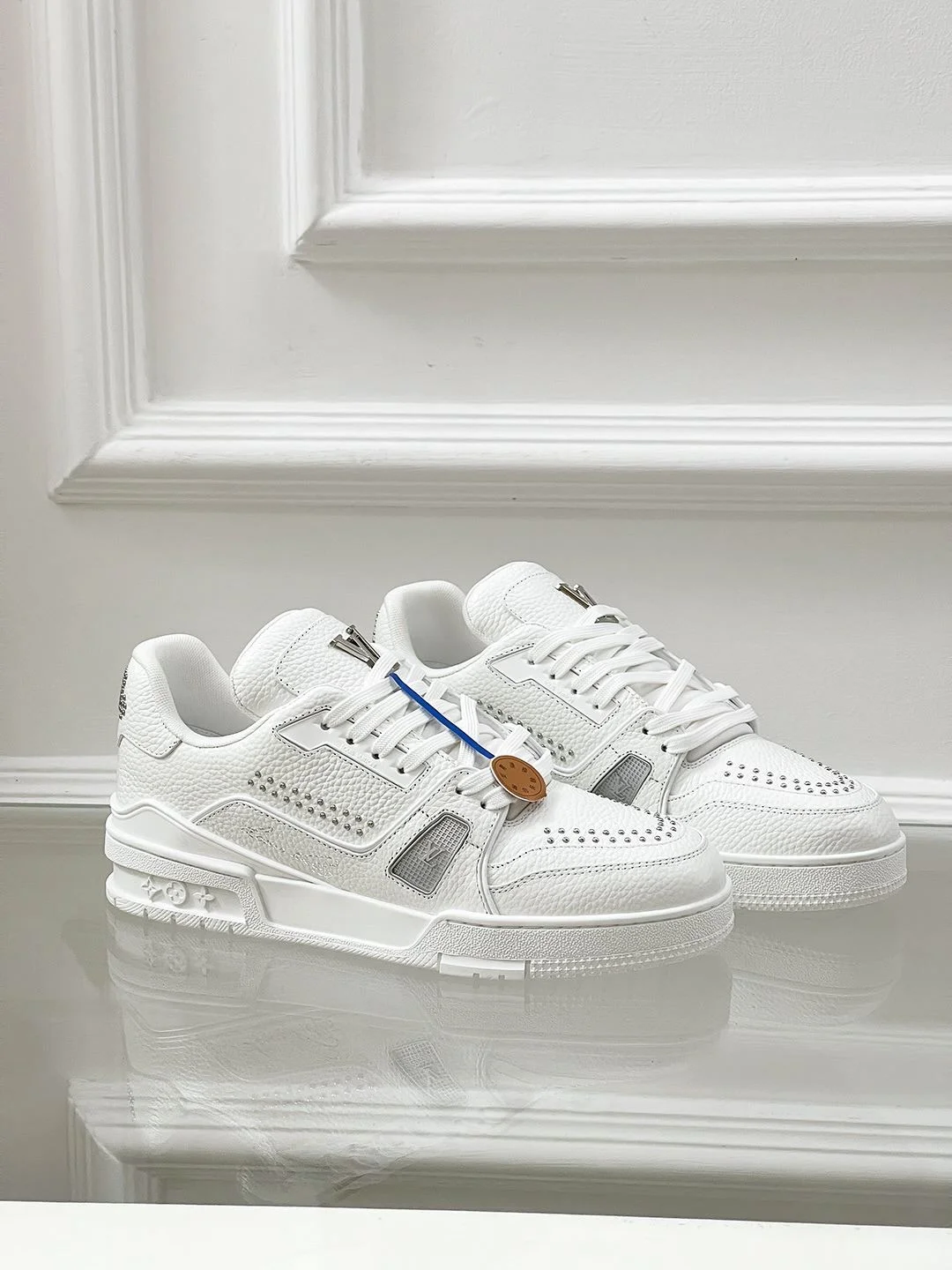 Reasonably priced Louis Vuitton Trainer Sneaker