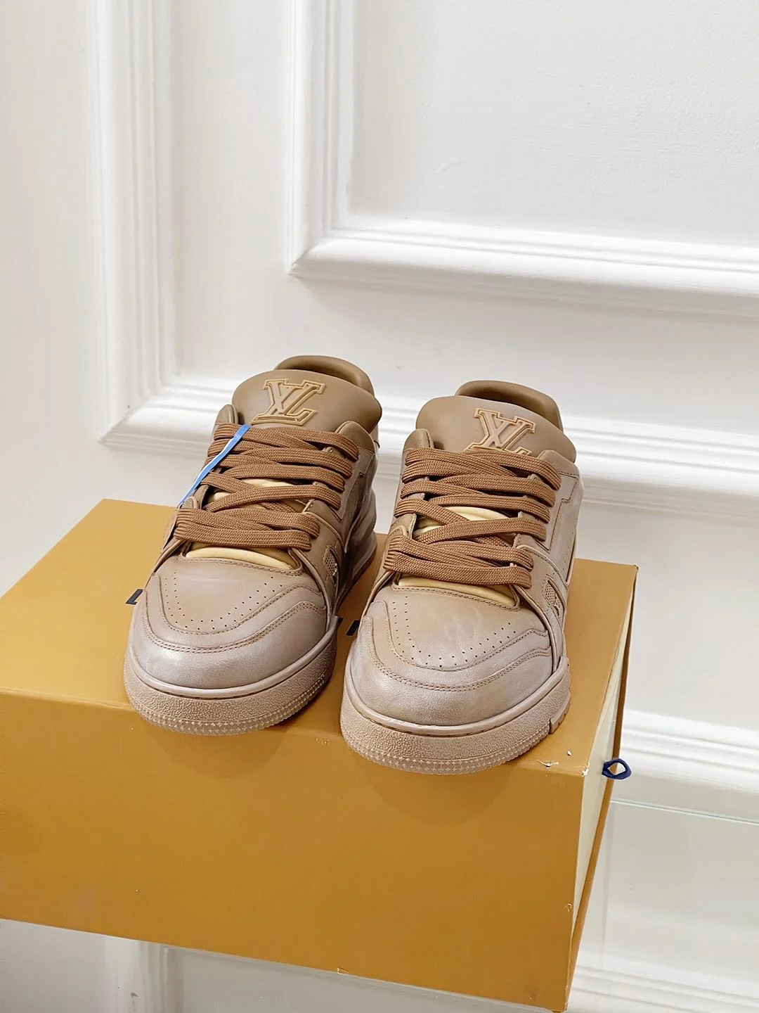 High fidelity Louis Vuitton Trainer Sneaker