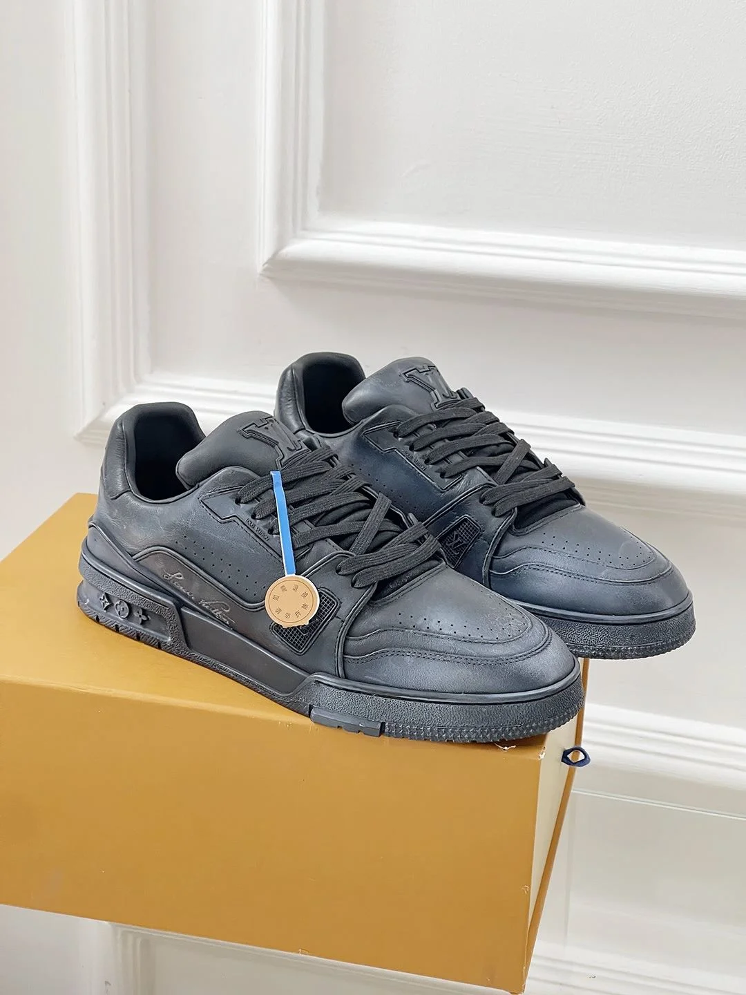 Louis Vuitton Trainer Sneaker