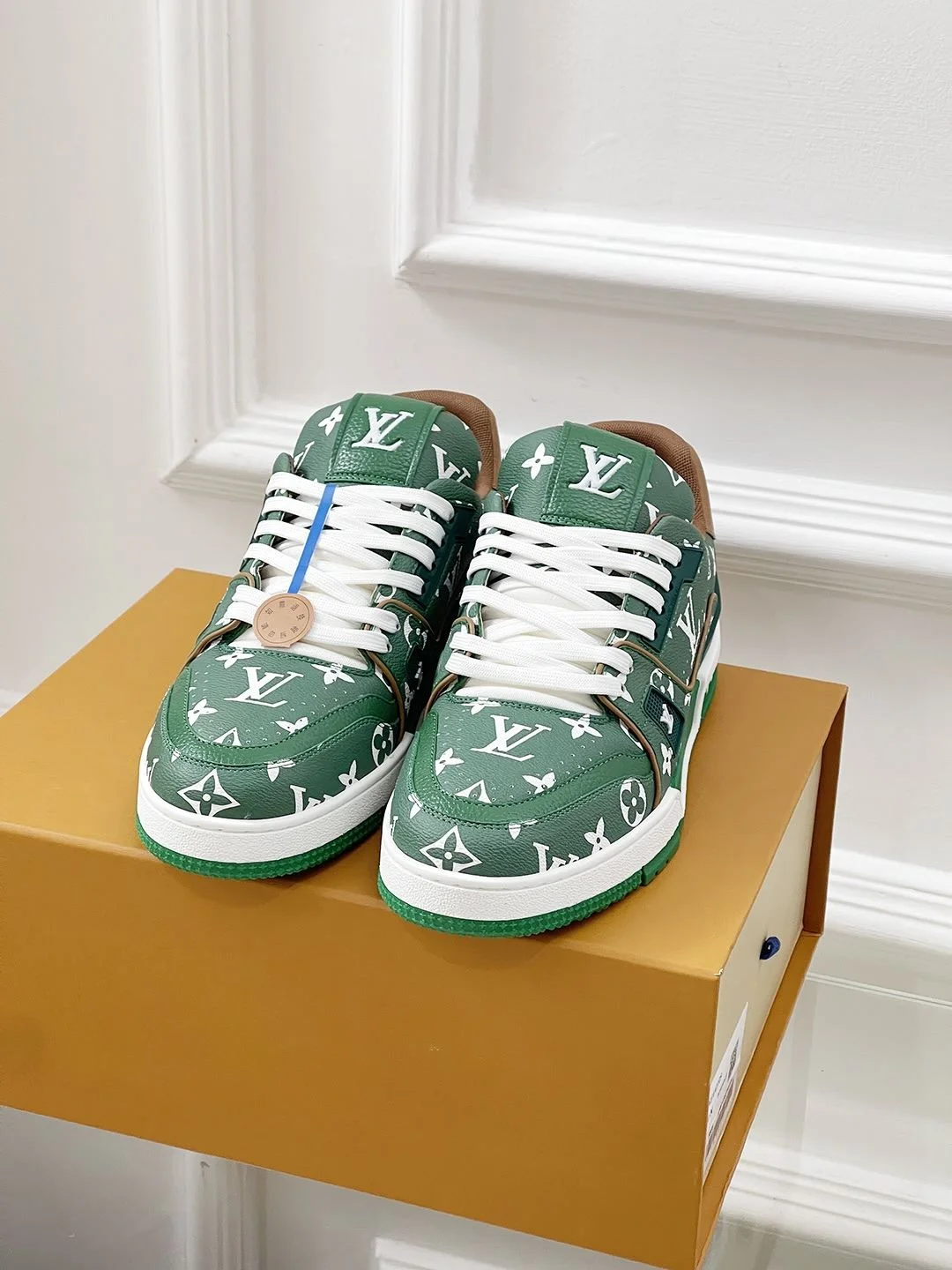 Reasonably priced Louis Vuitton Trainer Sneaker
