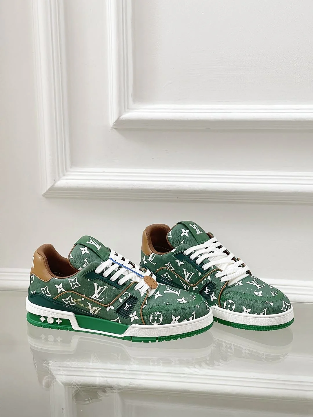 Reasonably priced Louis Vuitton Trainer Sneaker