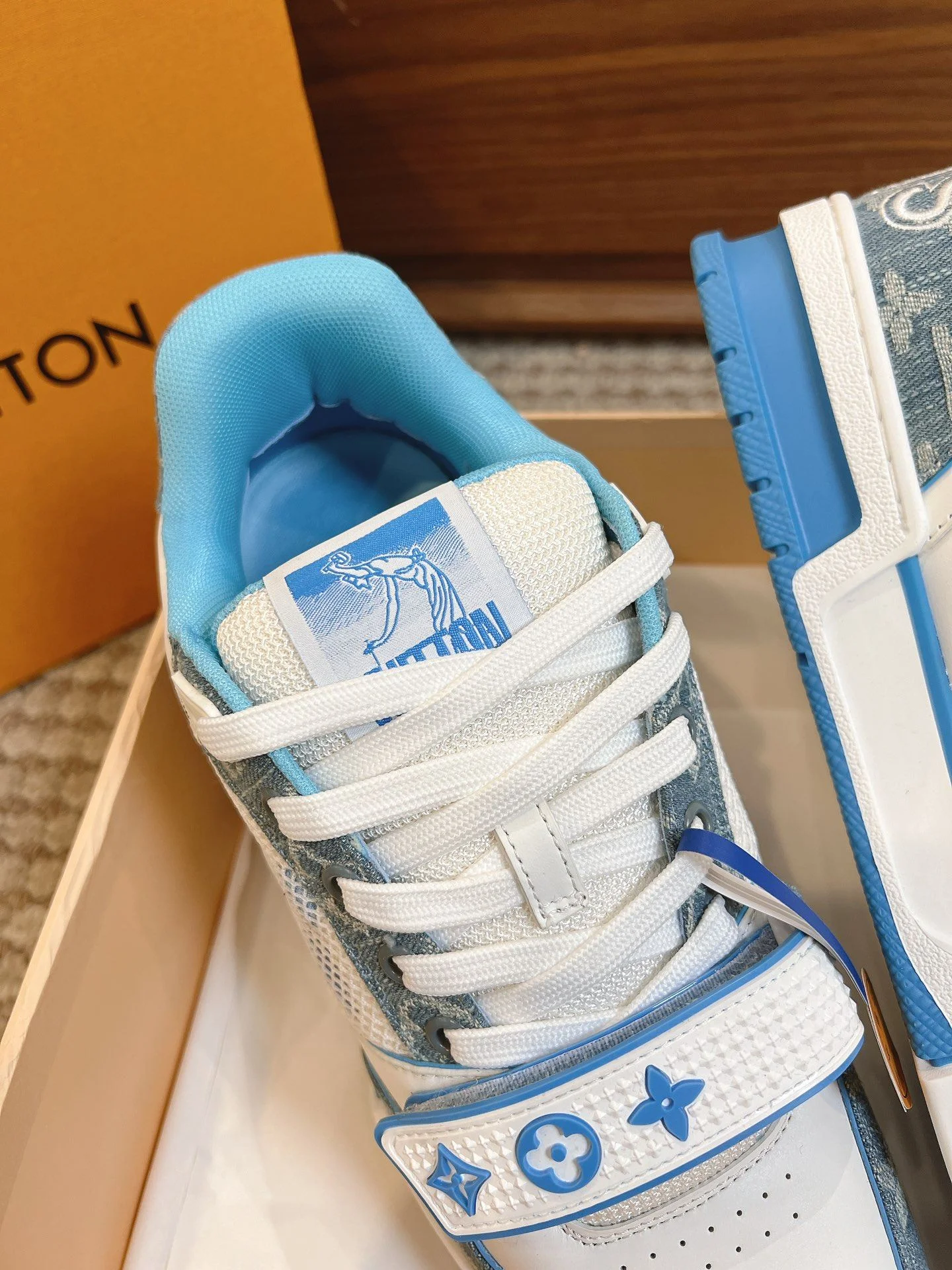 Precise copy Louis Vuitton Trainer Sneaker