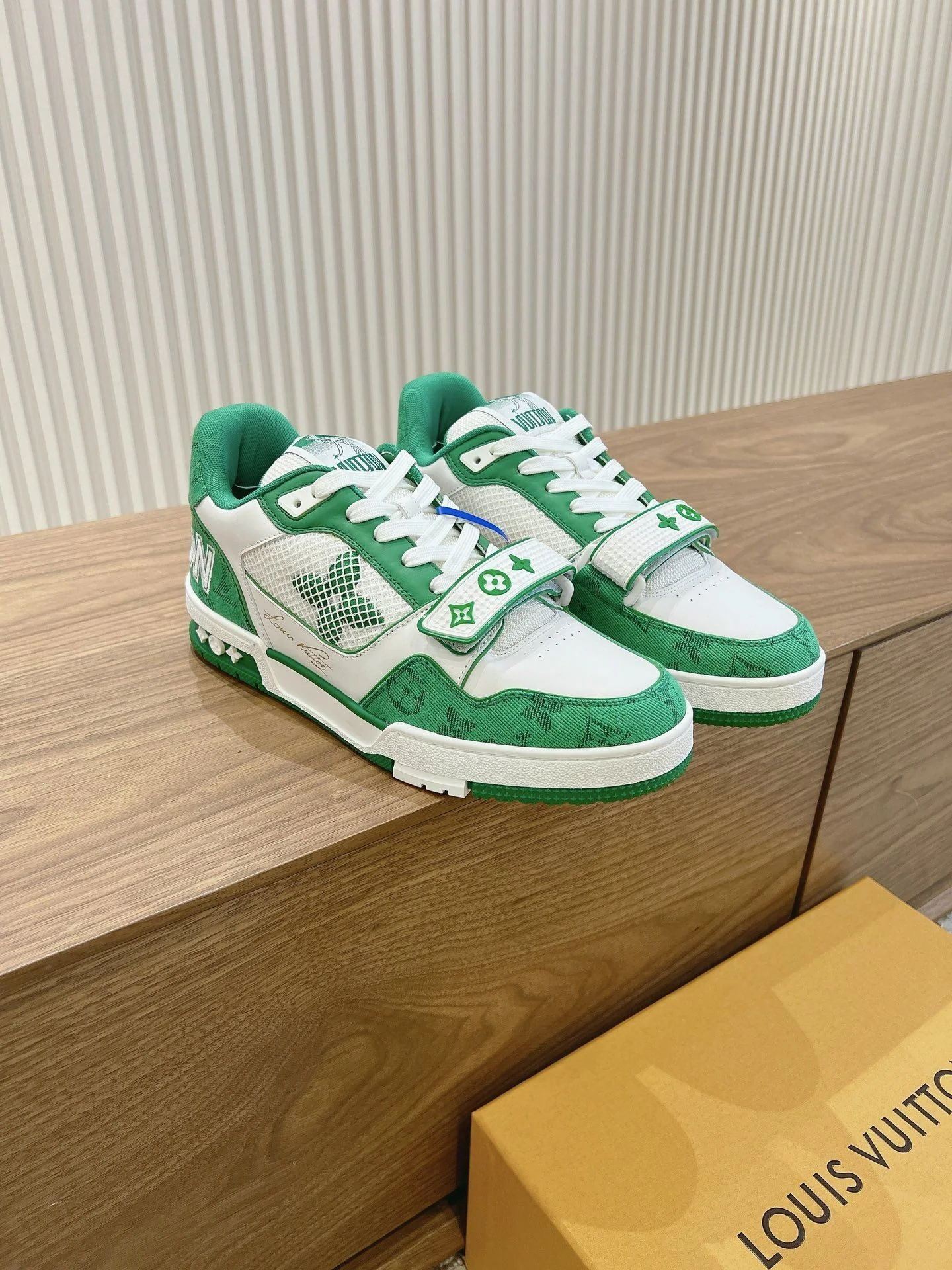 Low-cost Louis Vuitton Trainer Sneaker