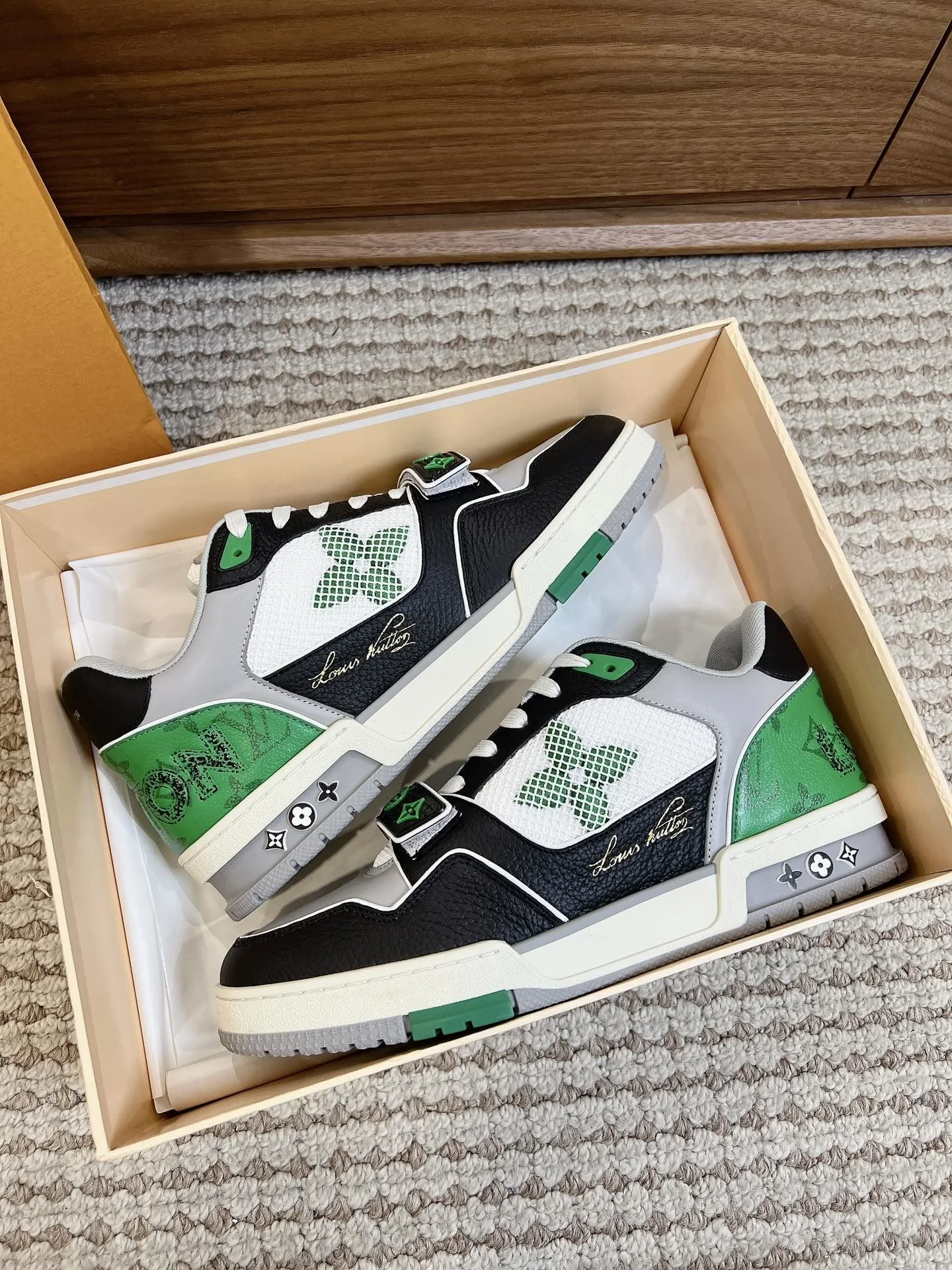Precise copy Louis Vuitton Trainer Sneaker