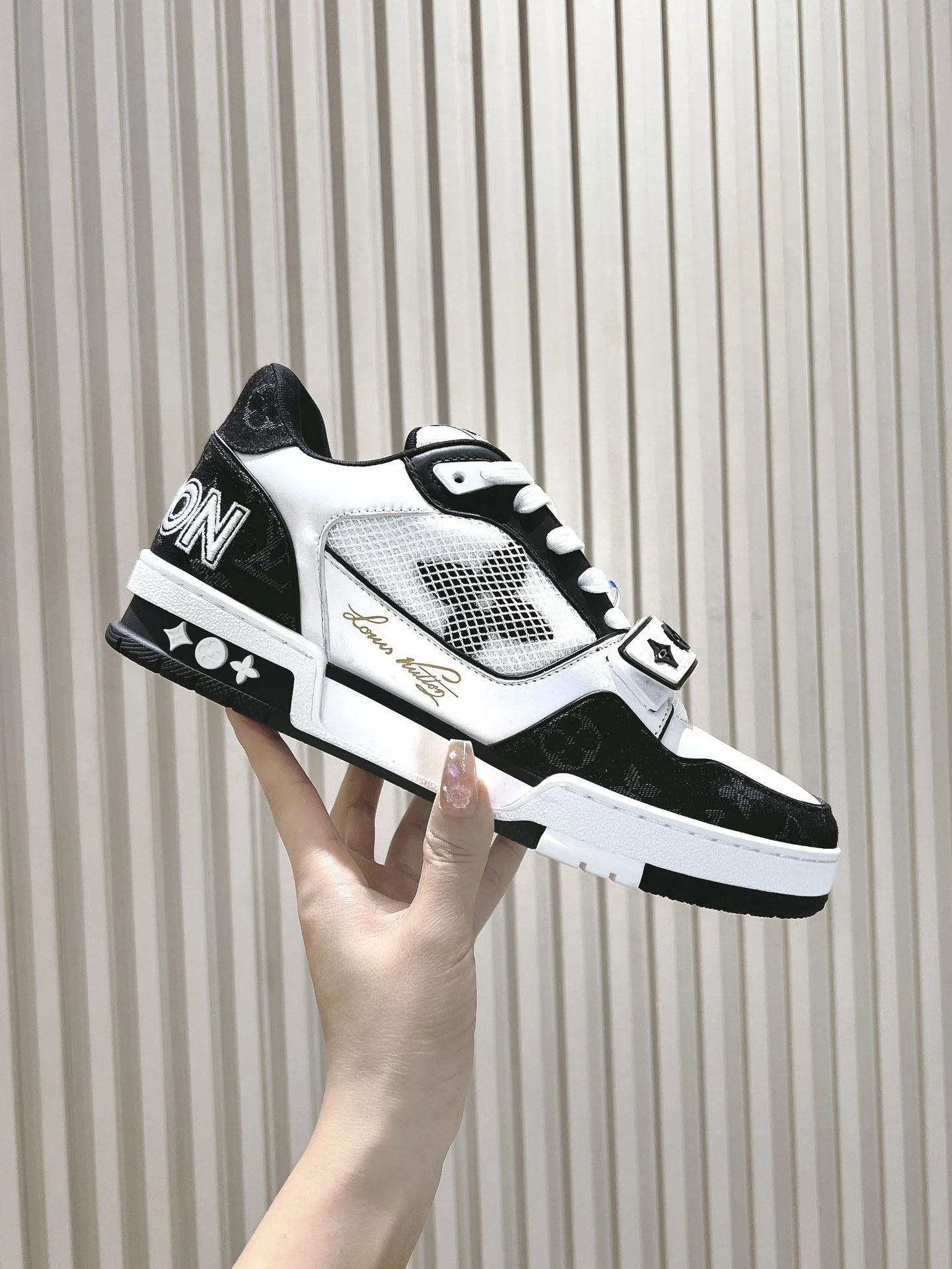 Louis Vuitton Trainer Sneaker