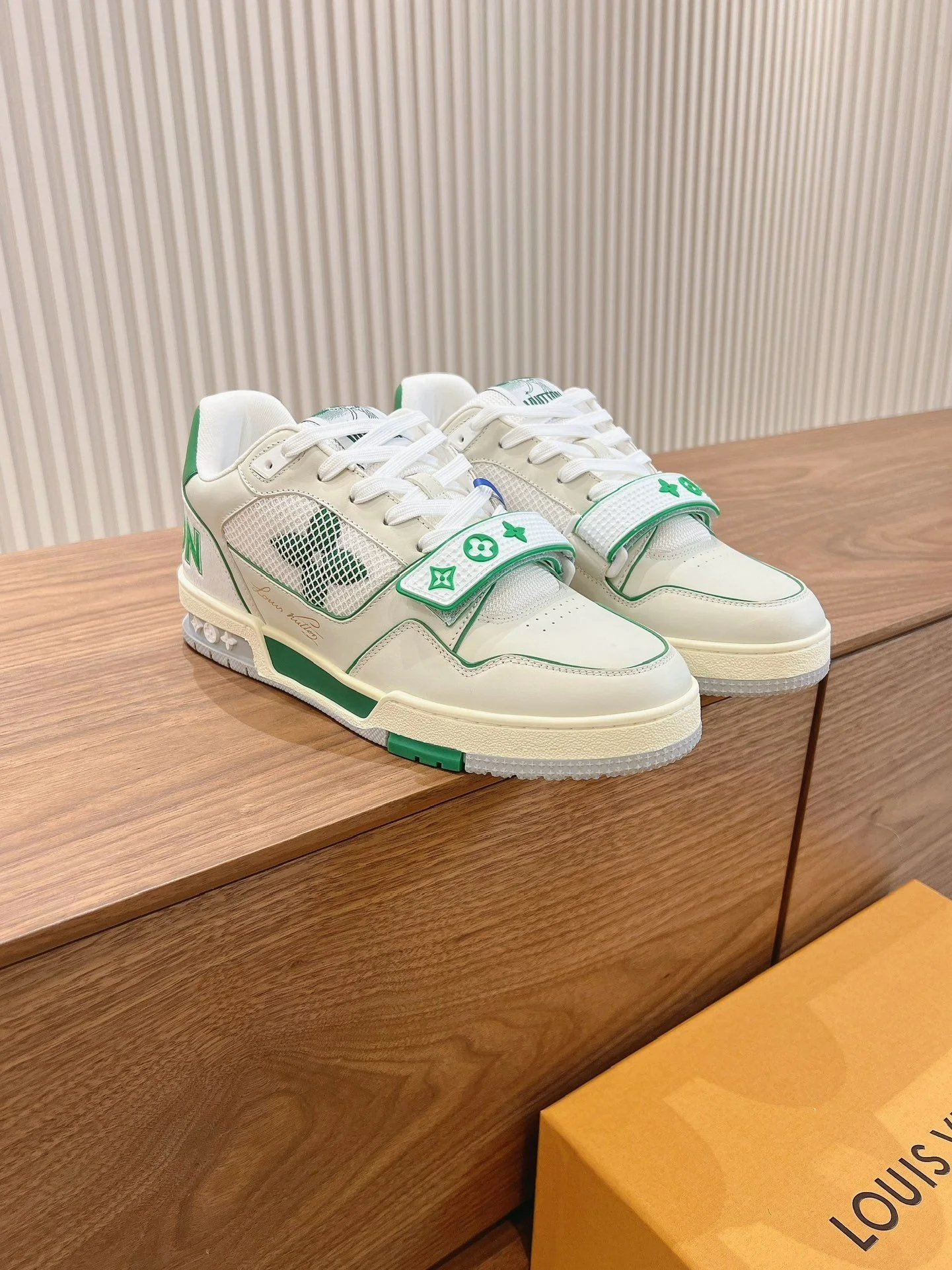 Factory-made Louis Vuitton Trainer Sneaker