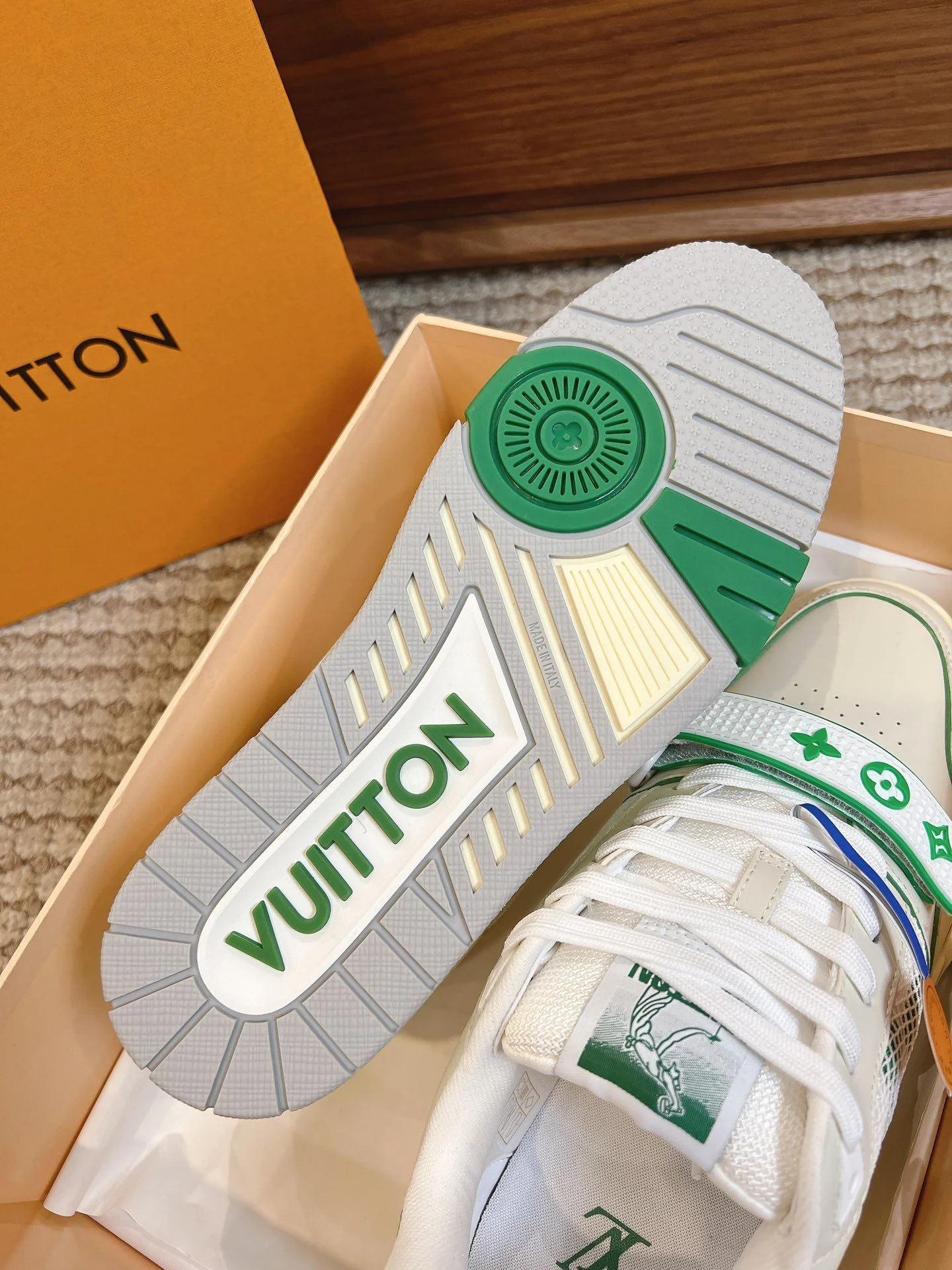Factory-made Louis Vuitton Trainer Sneaker