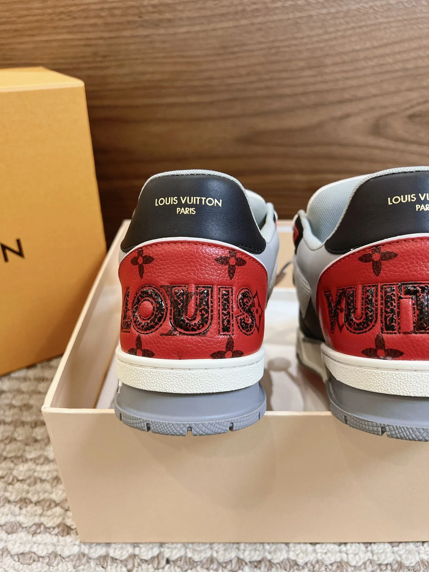 Mirror quality Louis Vuitton Trainer Sneaker