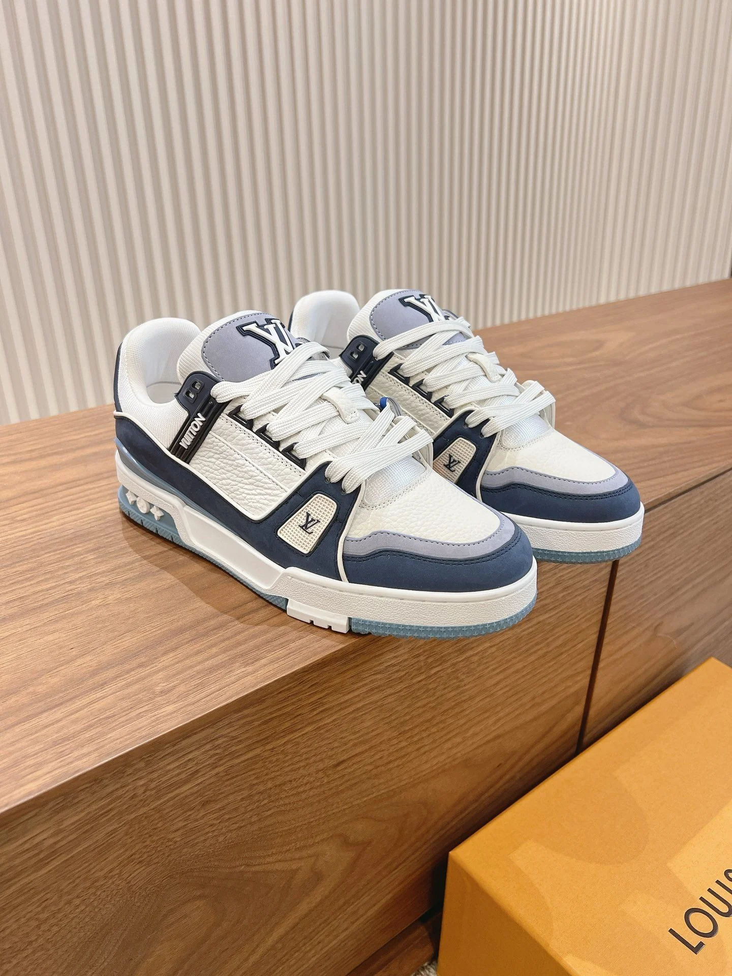 Genuine Louis Vuitton Trainer Sneaker