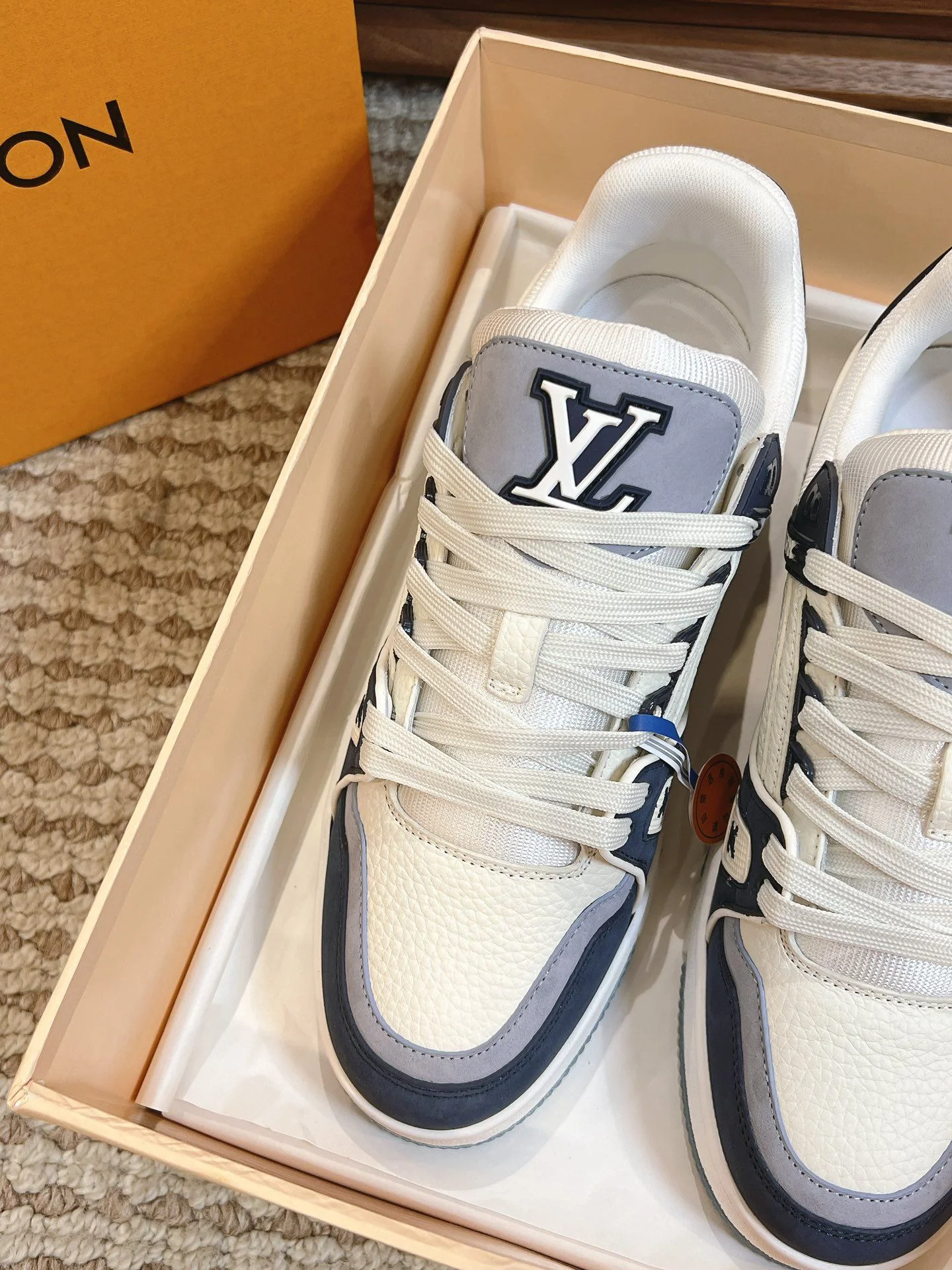 Genuine Louis Vuitton Trainer Sneaker
