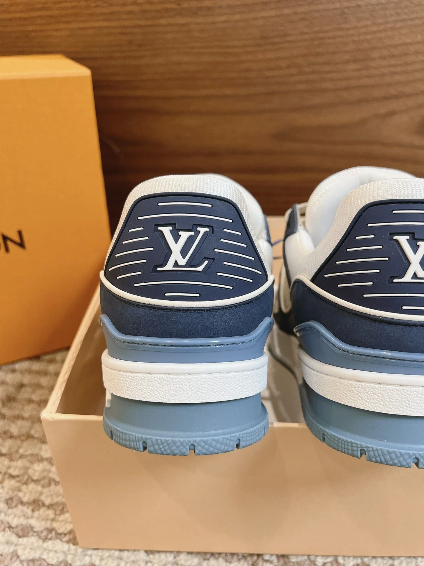 Genuine Louis Vuitton Trainer Sneaker