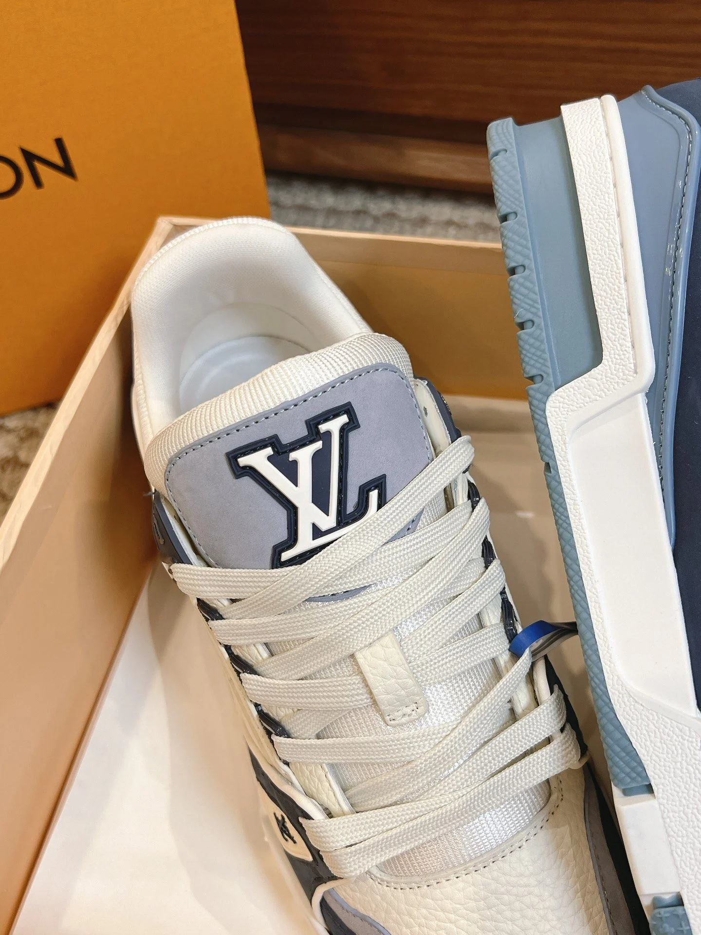 Genuine Louis Vuitton Trainer Sneaker