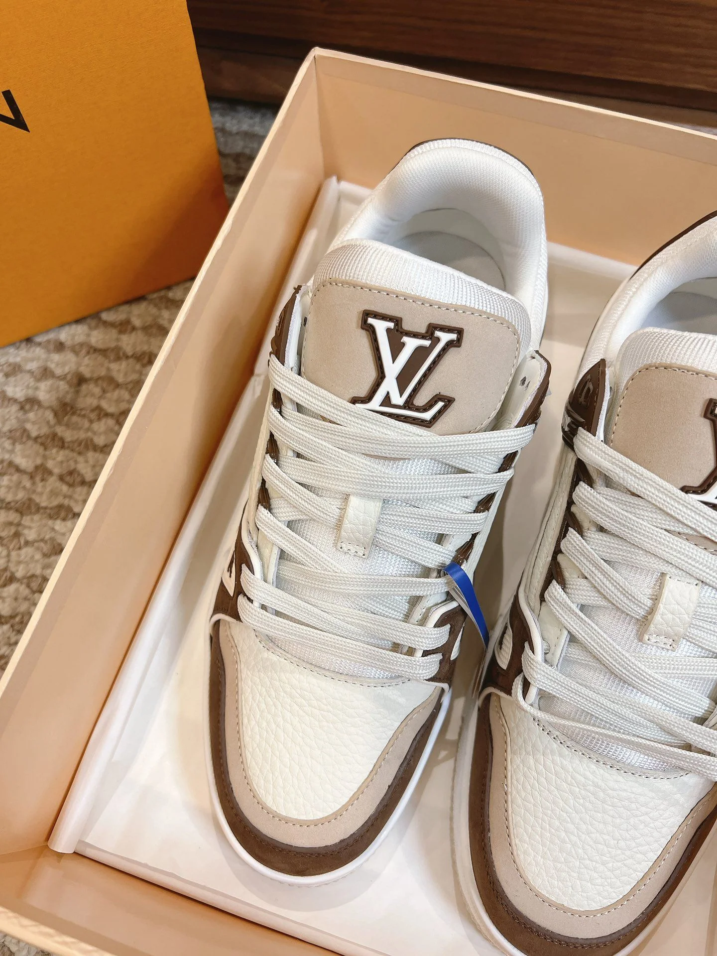 OEM Louis Vuitton Trainer Sneaker