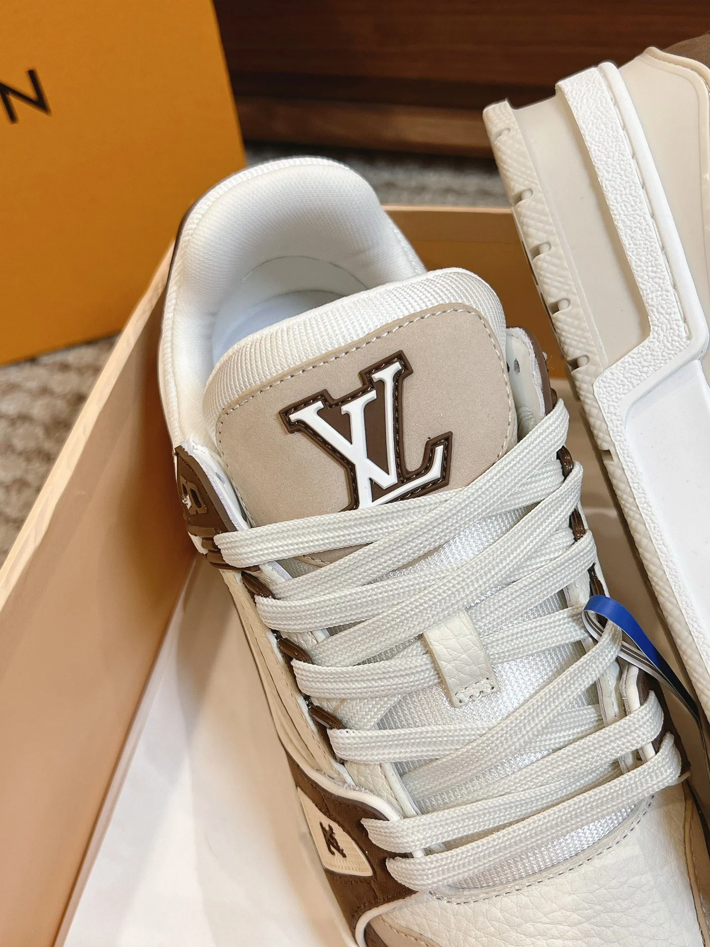 OEM Louis Vuitton Trainer Sneaker