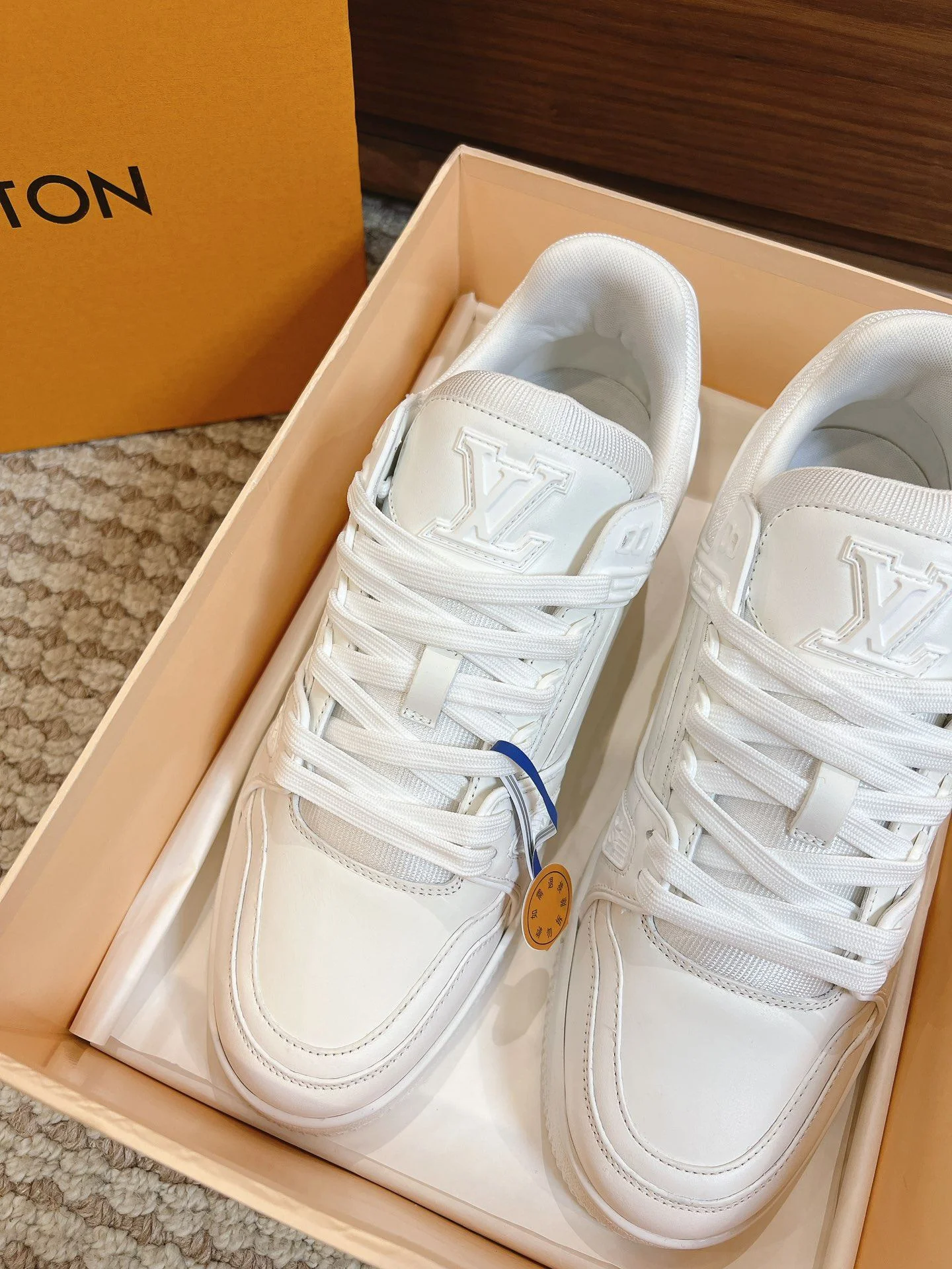 OEM Louis Vuitton Trainer Sneaker