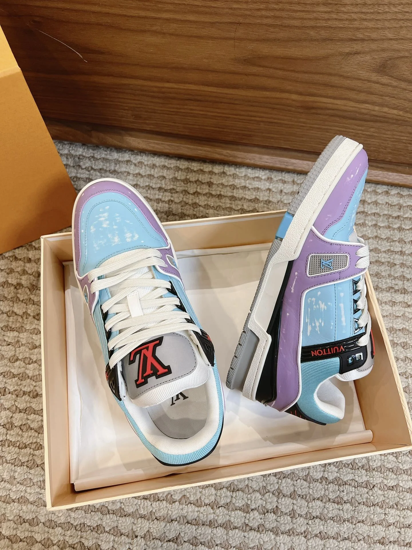 Bargain Louis Vuitton Trainer Sneaker