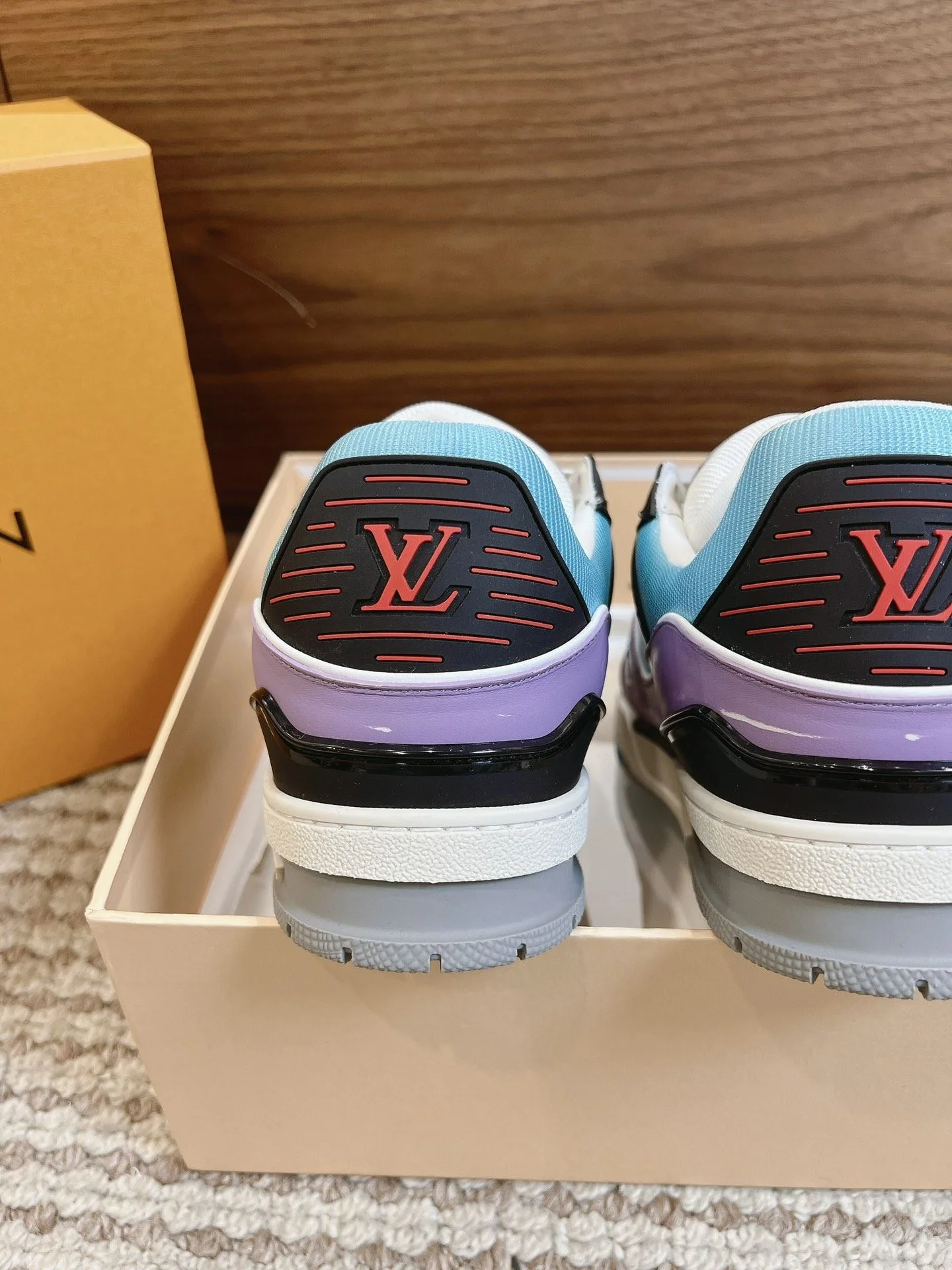 Bargain Louis Vuitton Trainer Sneaker